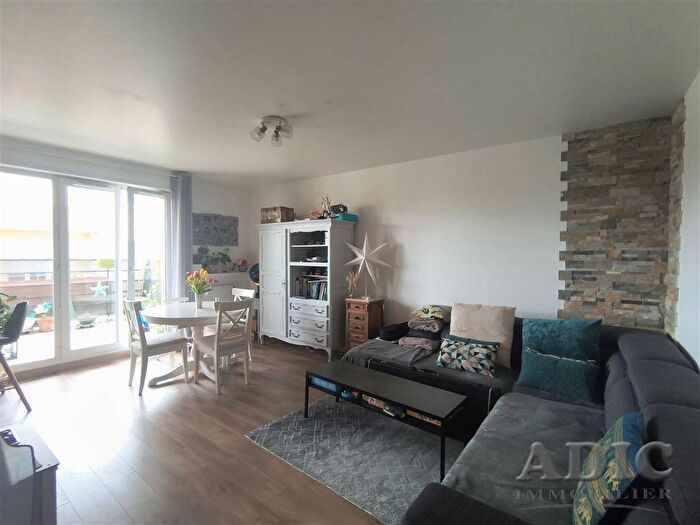 Appartement à louer - Centre Sud Est, Othis - 3 pièces - 2 chambres