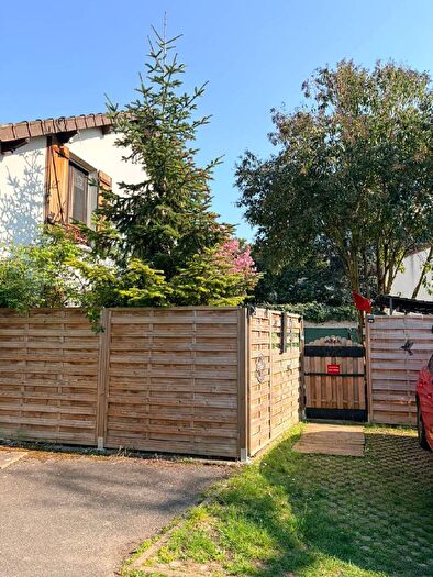Appartement à louer - Charles de Gaulle-Gambetta, Savigny-sur-Orge - 4 pièces - 3 chambres