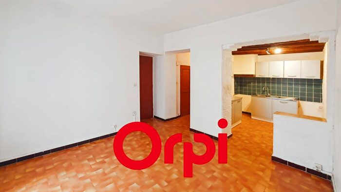 Appartement à louer - Cuges-les-Pins - 2 pièces - 1 chambre