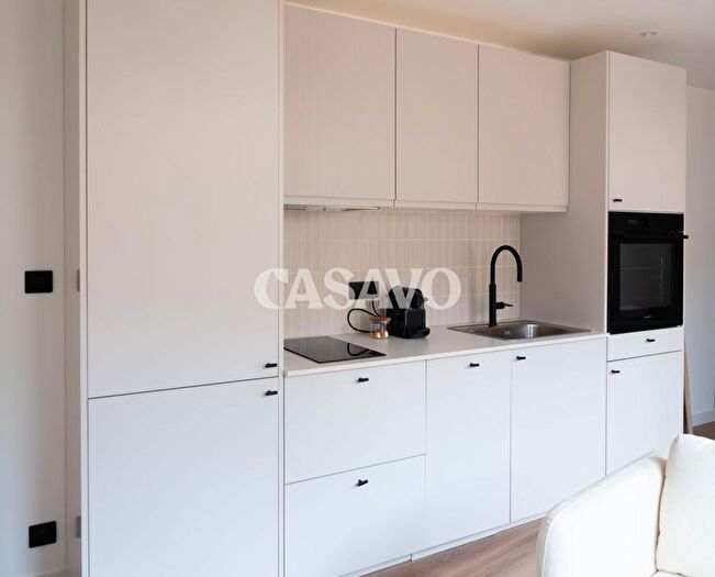 Appartement à vendre - Beaune, Centre-ville - 2 pièces - 1 chambre