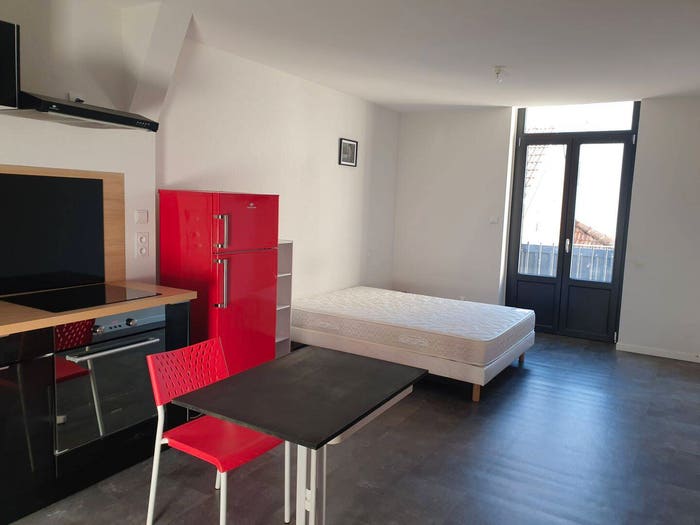 Appartement 1 pièce à Vichy, à louer