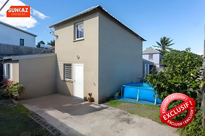 Maison à vendre - Saint-Pierre, Basse Terre les Bas, Basse Terre les Hauts, Les Casernes - 5 pièces - 3 chambres