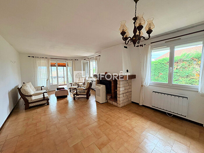 Maison à vendre - Estrablin - 7 pièces - 5 chambres