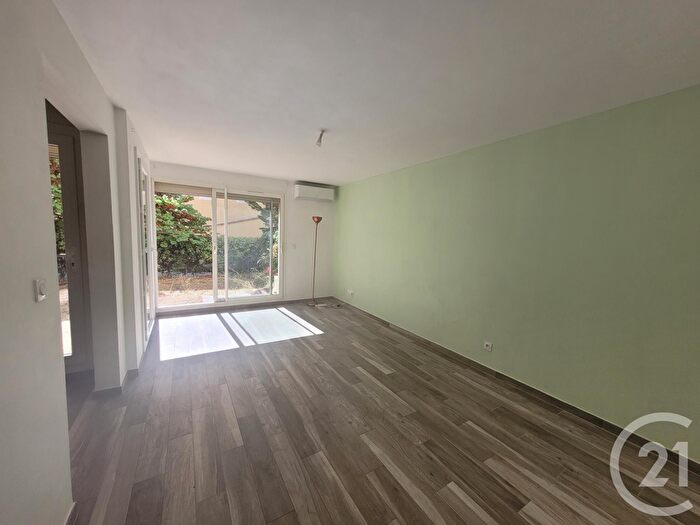 Appartement à vendre - Toulon, Saint-Roch - 3 pièces - 2 chambres