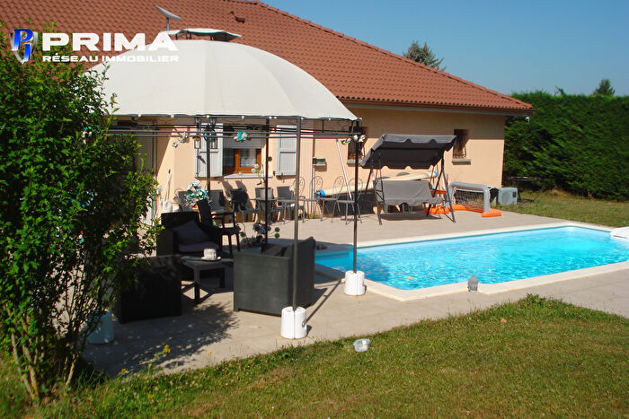 Maison 5 pièces à vendre à Montferrat