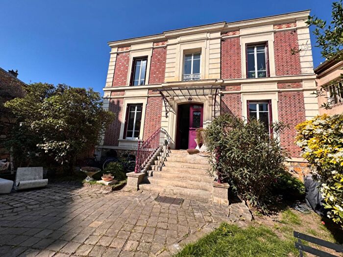 Maison à louer - Maisons-Laffitte - 5 pièces - 3 chambres