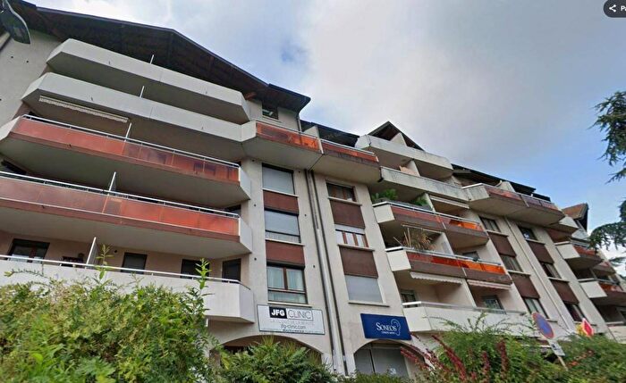 Appartement à louer - Centre, Gaillard - 4 pièces - 3 chambres