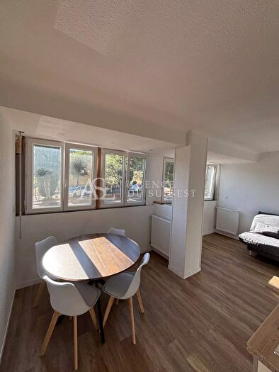 Centre Ville, Aix-en-Provence : Appartement 1 pièce à louer