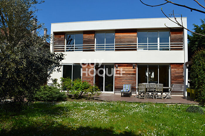 Maison à vendre - Chatou, Est - 7 pièces - 5 chambres