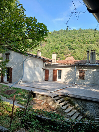 Maison à vendre - Saumane - 7 pièces - 6 chambres