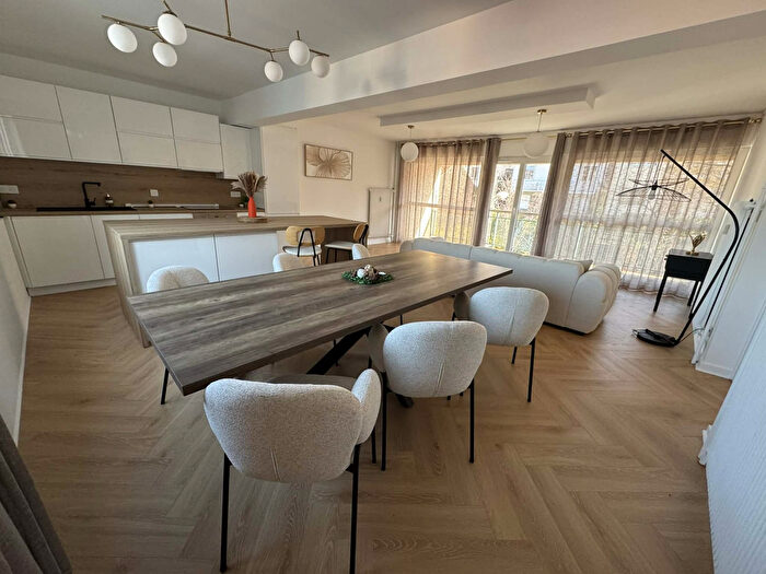 Appartement à vendre - Chamalières, Montjoly - 4 pièces - 3 chambres