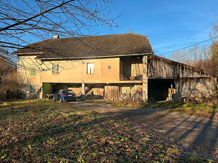 Maison 6 pièces à Brénod, à vendre