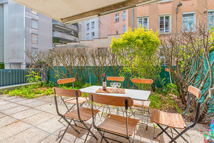Appartement à vendre - Lyon e , Croix Rousse Est - 3 pièces - 2 chambres