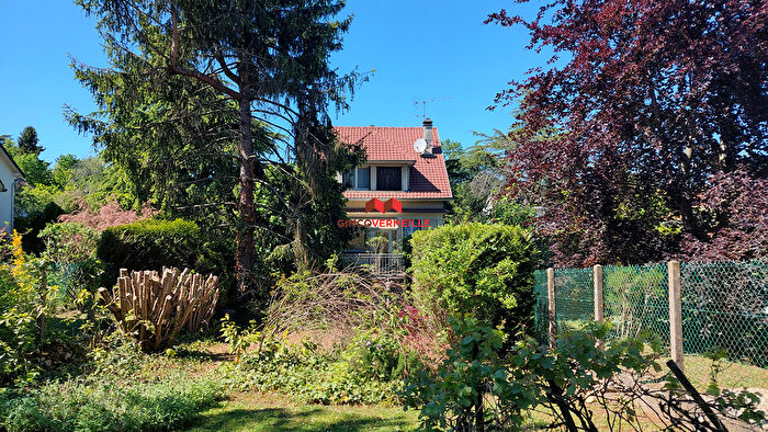 Maison 7 pièces à vendre à Bougival