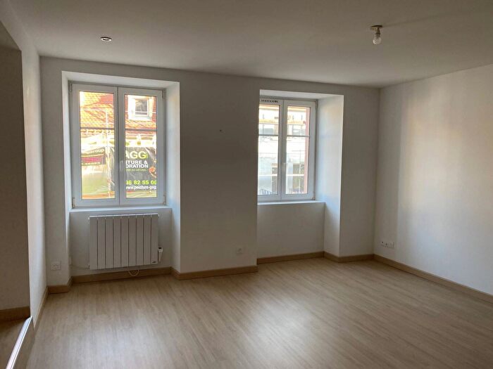 Appartement à louer - Est, Altkirch - 3 pièces - 2 chambres