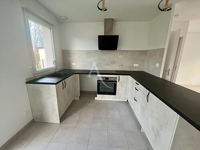 Maison 4 pièces à louer à Sévérac