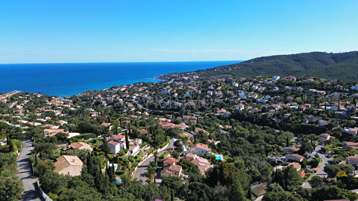 Roquebrune-sur-Argens, Les Terrasses - Maison 5 pièces à vendre
