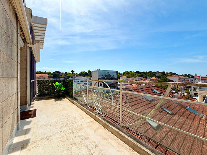 Arcachon, Centre-ville, La Chapelle, Gare : Appartement 6 pièces à vendre