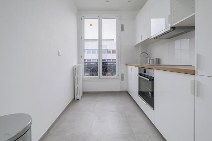 Clichy, Entrée de Ville : Appartement 2 pièces à louer