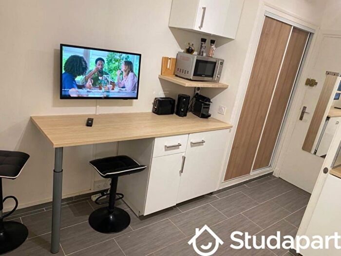 Appartement à louer - Périer, Marseille ème arrondissement - 1 pièce