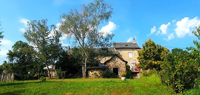 Maison 10 pièces à Lunac, à vendre