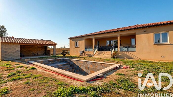 Maison à vendre - Sainte-Anastasie - 5 pièces - 4 chambres