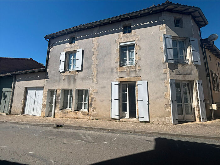 Maison 4 pièces à Mauprévoir, à louer