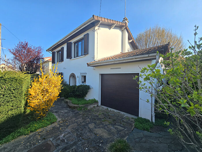 Maison à vendre - Chelles, Chelles Sud, Grande Prairie, Bords de Marne - 5 pièces - 3 chambres