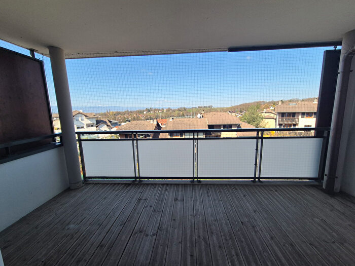 Appartement à vendre - Ville-la-Grand - 2 pièces - 1 chambre