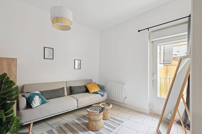 Zone Pietonne, Avignon : Appartement 1 pièce à louer