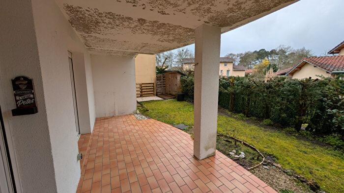 Appartement à louer - Saint-Pierre-du-Mont - 2 pièces - 1 chambre