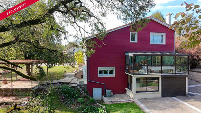 Maison 6 pièces à Saint-Pierre-d'Exideuil, à vendre