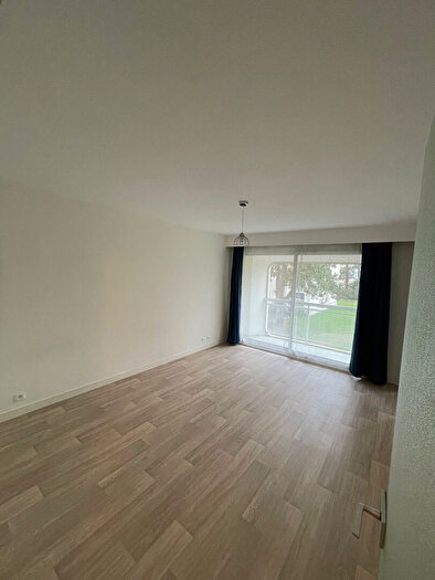 Appartement à louer - Quartiers Nord-Est, La Motte Brûlon - 1 pièce