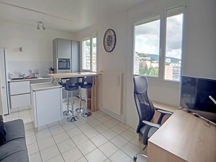 Appartement 1 pièce à Saint-Étienne, à louer