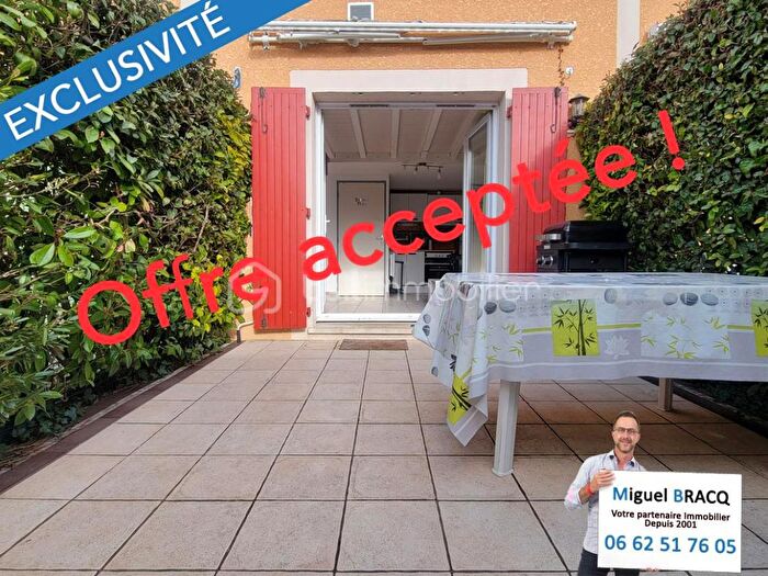 Maison à vendre - Colombiers - 2 pièces - 2 chambres