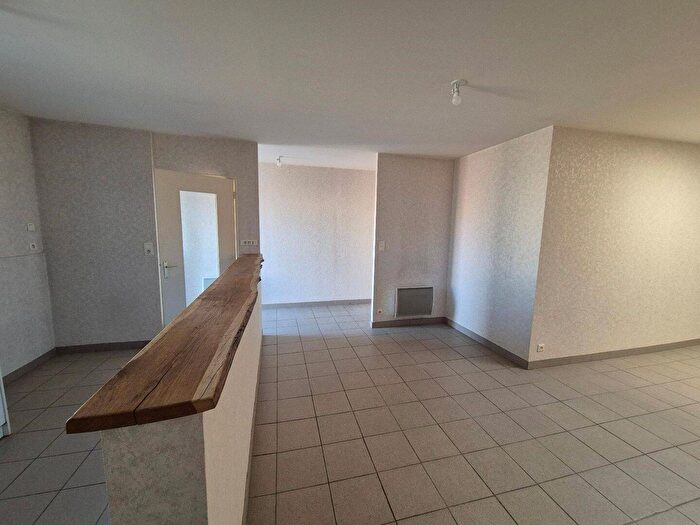 Appartement à louer - Saint-Laurent-sur-Saône - 2 pièces - 1 chambre