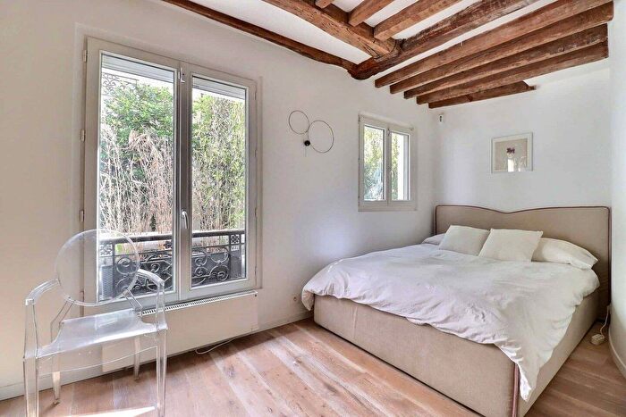 Appartement à louer - République-Saint Ambroise, Paris ème arrondissement - 1 pièce