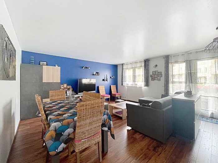 Appartement à vendre - Élancourt, Clé Saint-Pierre, Pissaloup, La Revanche - 4 pièces - 3 chambres