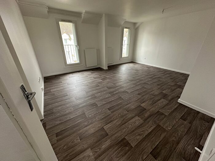 Chartres, La Madeleine : Appartement 4 pièces à vendre