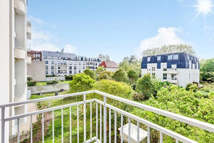 Appartement 4 pièces à vendre - La Garenne-Colombes, Centre Nord, Gare, Mairie