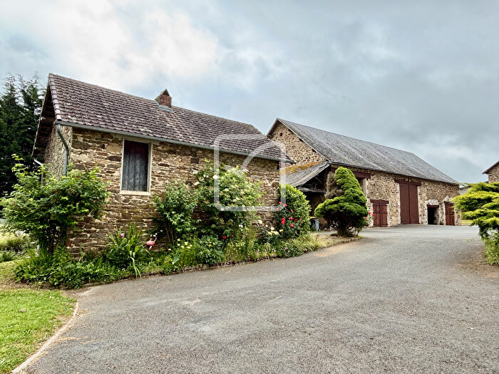 Maison 13 pièces à vendre - Arnac-Pompadour