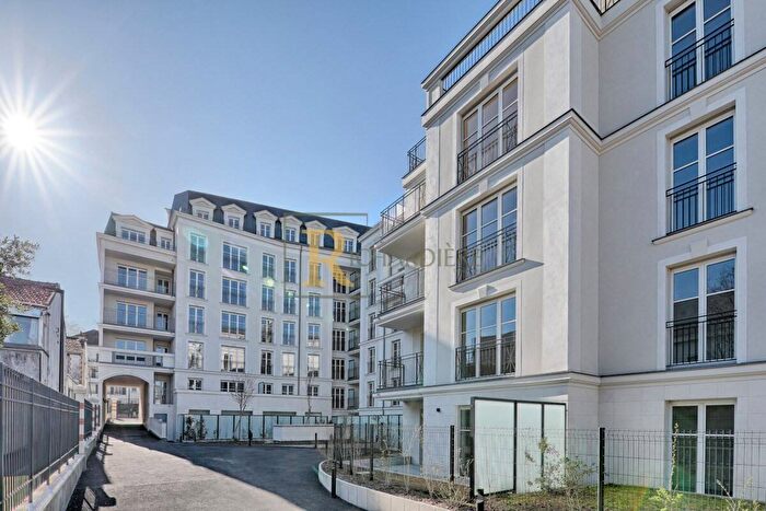 Appartement à louer - Rueil sur Seine-Plaine-Gare, Rueil-Malmaison - 4 pièces - 3 chambres