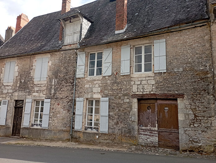 Maison à vendre - Turenne - 8 pièces - 5 chambres