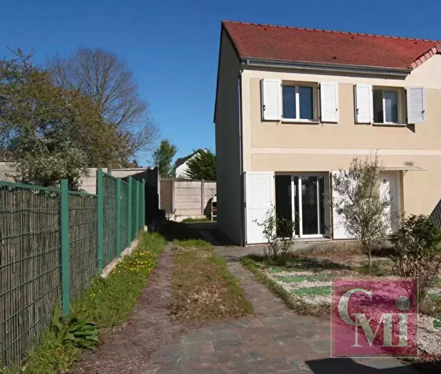 Maison 5 pièces à vendre à Saint-Chéron