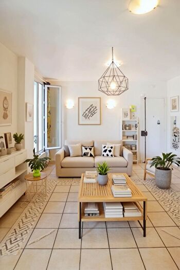 Appartement à vendre - Saint-Denis, République, Gare - 1 pièce