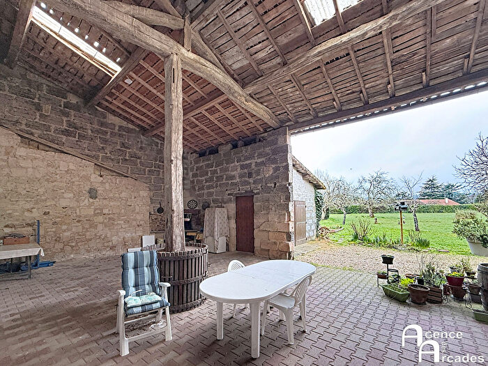 Coutras : Maison 10 pièces à vendre