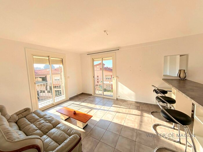 Appartement à louer - Plage Centre, Canet-en-Roussillon - 3 pièces - 2 chambres