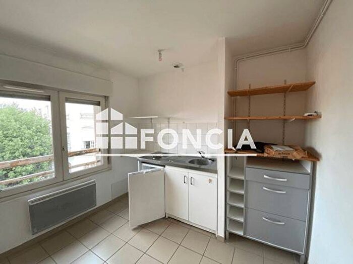 Appartement à louer - Centre Ville, Mont-de-Marsan - 2 pièces - 1 chambre