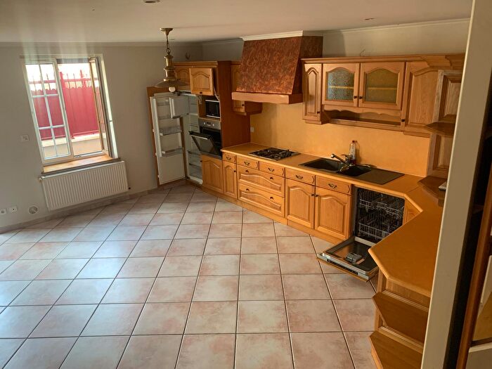 Maison à louer - Pusignan - 5 pièces