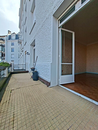 Appartement à vendre - Pau, Centre-ville - 4 pièces - 2 chambres